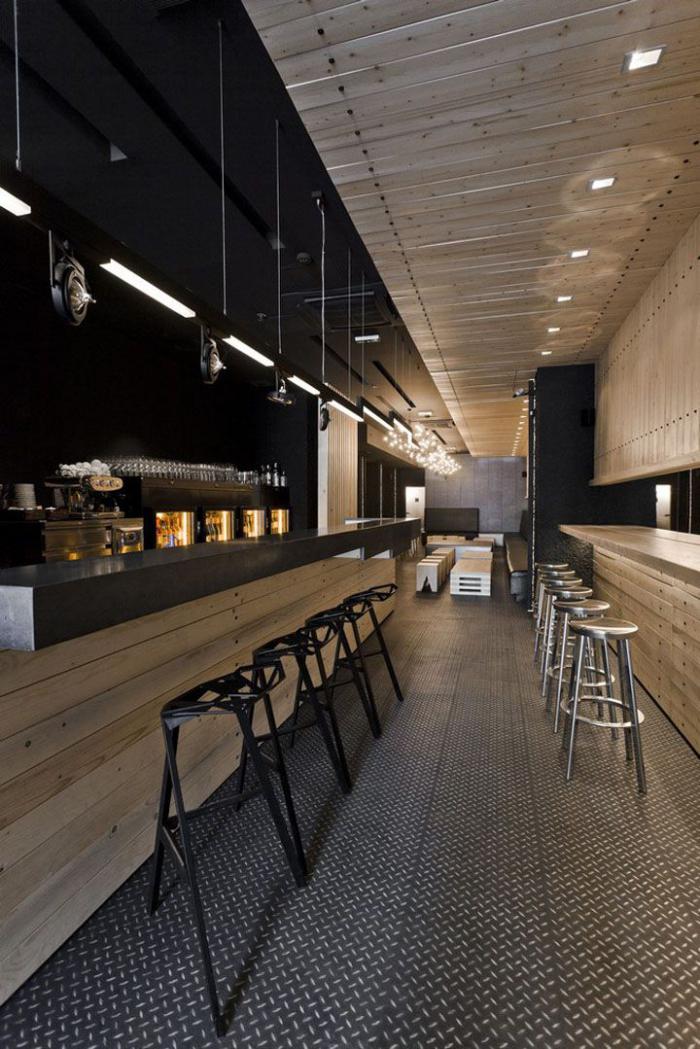 Le comptoir en bois recyclé est une jolie tendance à adopter
