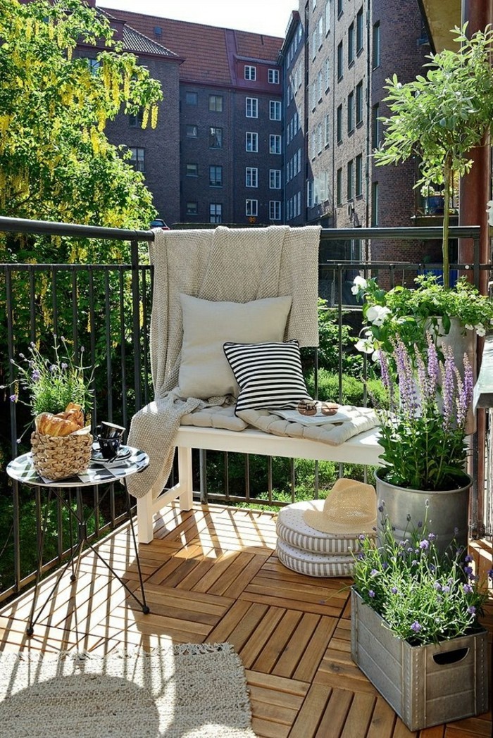 Les meilleures idées comment décorer son balcon! - Archzine.fr