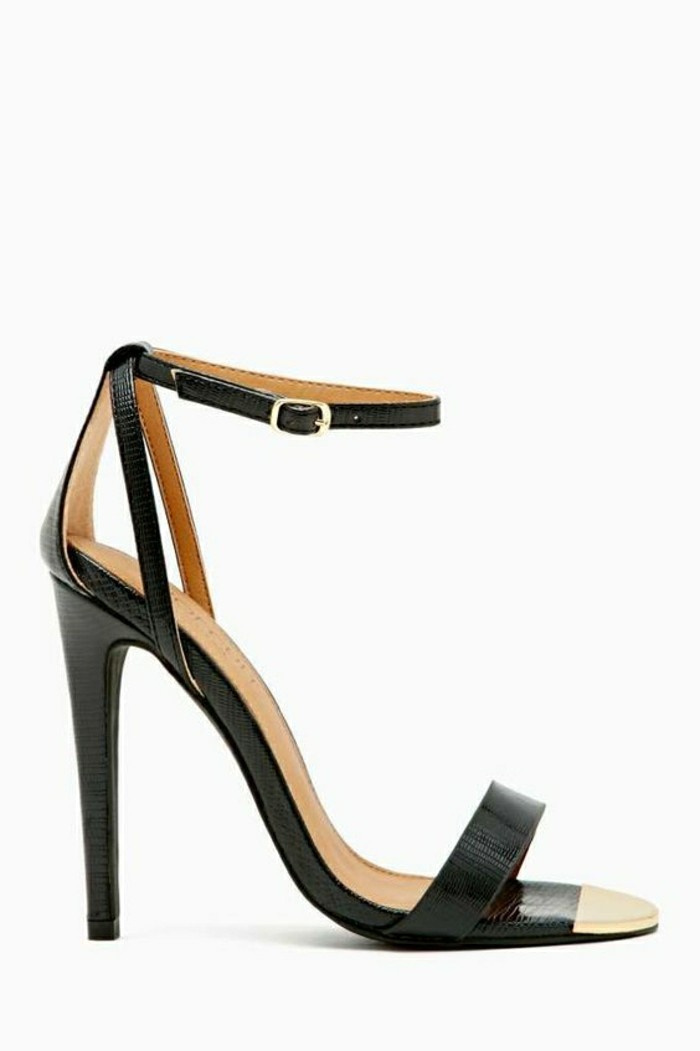 Les sandales à talons hauts pour l’été de 2016!