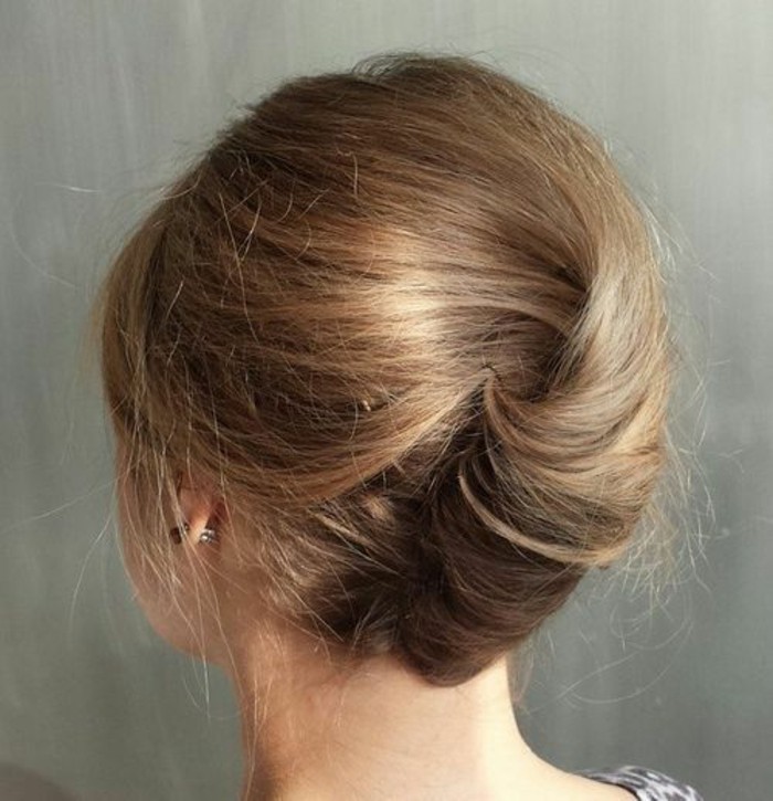 Chignon Banane : La Vraie Méthode des Pros pour qu’il Tienne ENFIN ...