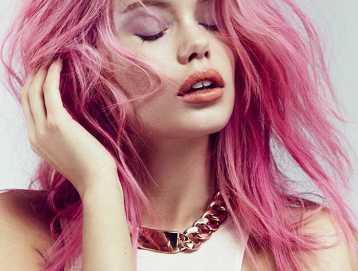 Réussir sa Coloration Rose : Le Guide Complet pour un Résultat Canon ...