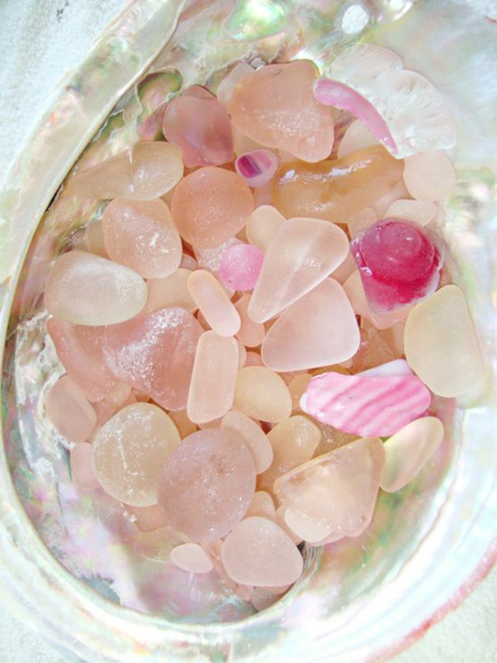 Qu’est-ce qu’on peut faire avec le verre poli trouvé au bord de la mer